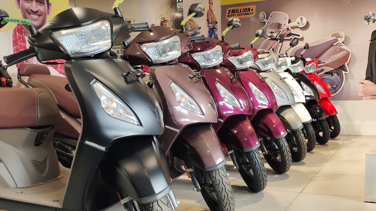 धांसू लुक और शानदार इंजन के साथ मार्केट में लॉन्च हुआ है , TVS Jupiter ...